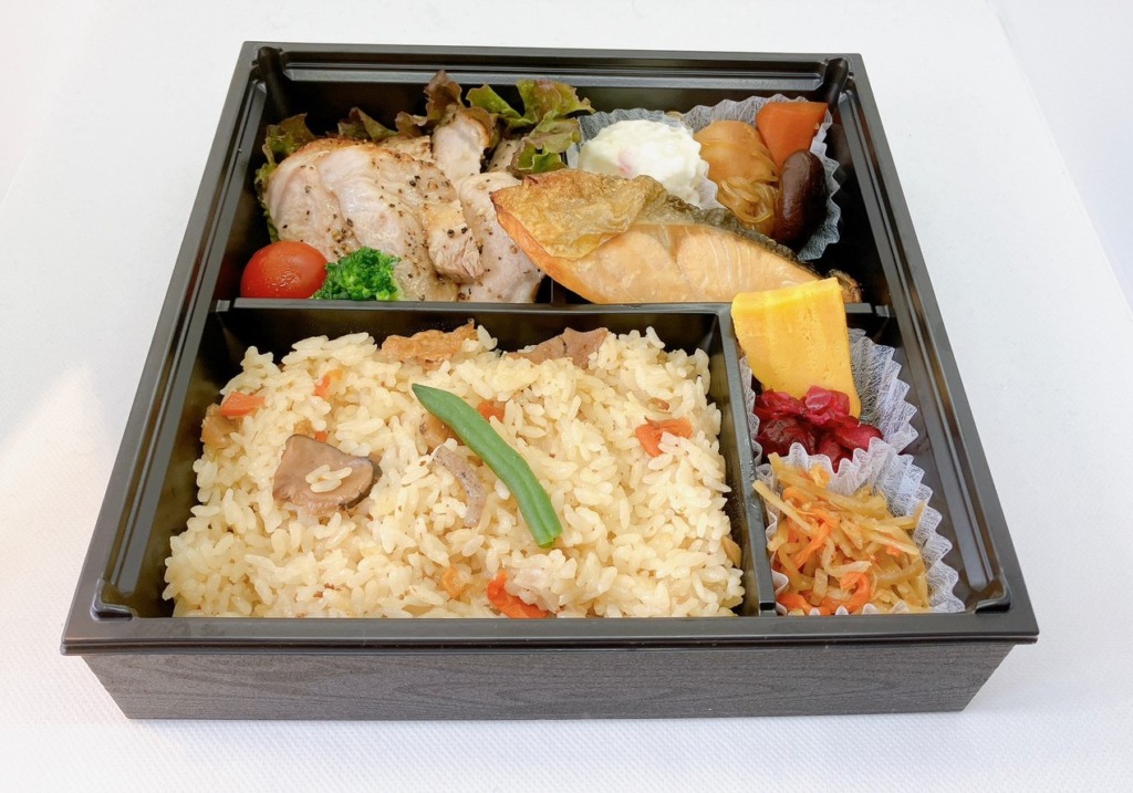 ポークステーキと炊き込みご飯の幕の内 | NIKUZEN(肉膳)｜高崎市で高級仕出し弁当、オードブルの宅配、お届け料理